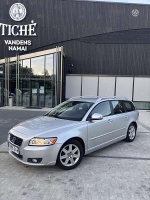 Grey Volvo V50 2012 in Siauliai, with an engine capacity of 1.56 L and mileage of 246 thousand km for 3600 €, photo 3 on AUTOMOTO.COM.LV