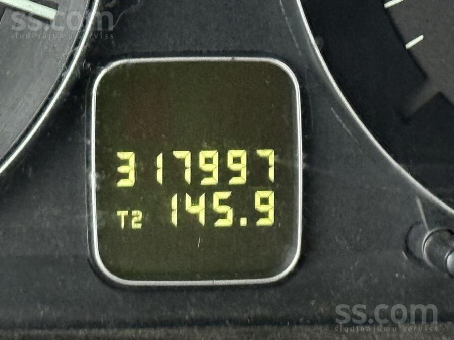 Серый Вольво В50 2012 в Рига, объемом двигателя 1.60 л и пробегом 318 тыс. км за 2600 €, фото 11 на AUTOMOTO.COM.LV