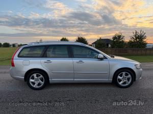 Pelēks Volvo V50 2012 Tallina, ar dzinēja tilpumu 1.60 L un nobraukumu 224 tūkst. km par 5290 €, foto 13 vietnē AUTOMOTO.COM.LV