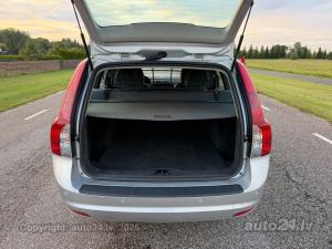 Pelēks Volvo V50 2012 Tallina, ar dzinēja tilpumu 1.60 L un nobraukumu 224 tūkst. km par 5290 €, foto 16 vietnē AUTOMOTO.COM.LV