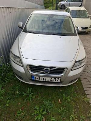 Pelēks Volvo V50 2012 Viļņa, ar dzinēja tilpumu 1.56 L un nobraukumu 346 tūkst. km par 1200 €, foto  vietnē AUTOMOTO.COM.LV