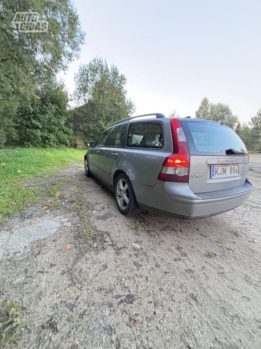 Pelēks Volvo V50 2018 Joniškis, ar dzinēja tilpumu 2.00 L un nobraukumu 296 tūkst. km par 1550 €, foto 5 vietnē AUTOMOTO.COM.LV