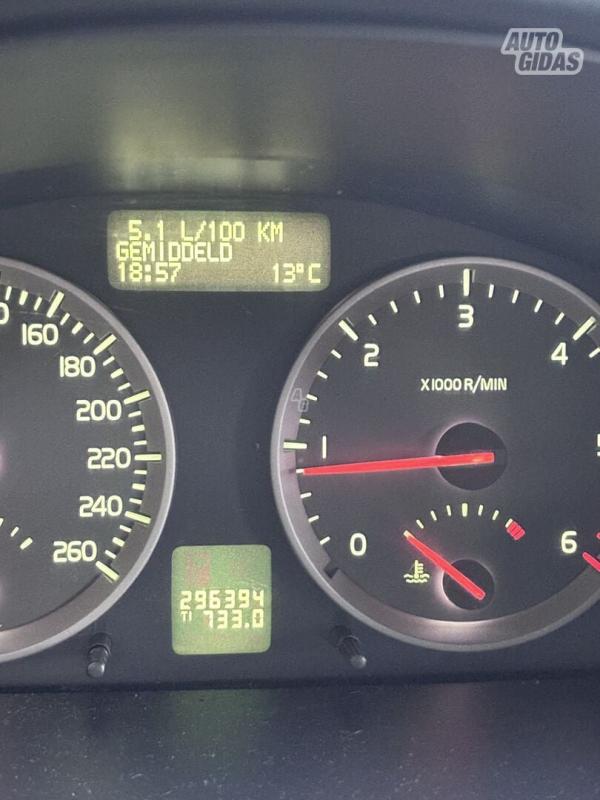 Pelēks Volvo V50 2018 Joniškis, ar dzinēja tilpumu 2.00 L un nobraukumu 296 tūkst. km par 1550 €, foto 6 vietnē AUTOMOTO.COM.LV