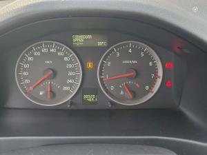 Серый Вольво В50 2024 в Каунас, объемом двигателя 2.44 л и пробегом 305 тыс. км за 1100 €, фото 9 на AUTOMOTO.COM.LV