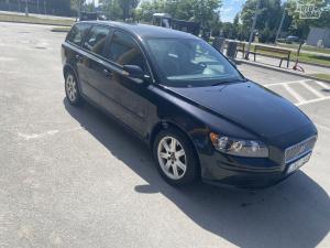 Volvo V50 2004 Kretinga, ar dzinēja tilpumu 2.00 L un nobraukumu 358 tūkst. km par 1450 €, foto  vietnē AUTOMOTO.COM.LV