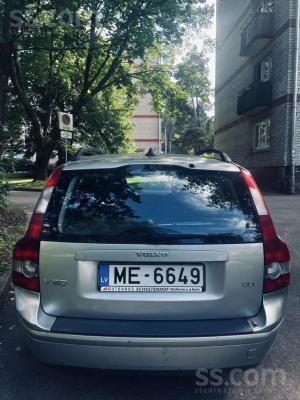 Volvo V50 2005 in Riga, with an engine capacity of 2.00 L and mileage of 327 thousand km for 1500 €, photo 7 on AUTOMOTO.COM.LV