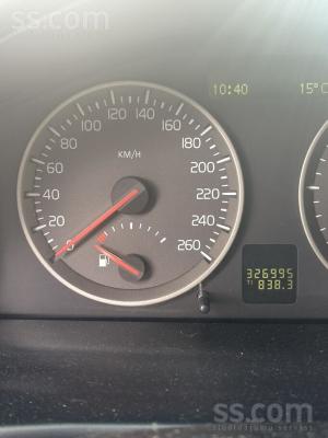 Volvo V50 2005 in Riga, with an engine capacity of 2.00 L and mileage of 327 thousand km for 1500 €, photo 16 on AUTOMOTO.COM.LV