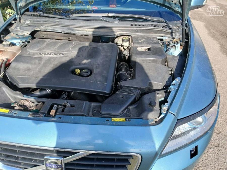 Volvo V50 2007 in Druskininkai, with an engine capacity of 1.60 L and mileage of 267 thousand km for 1250 €, photo 9 on AUTOMOTO.COM.LV