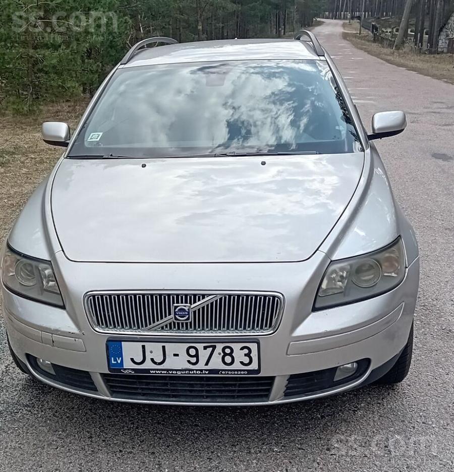 Volvo V50 2005 in Riga, with an engine capacity of 1.60 L and mileage of 0 thousand km for 1000 €, photo 3 on AUTOMOTO.COM.LV