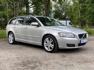 Volvo V50 2008 in Tukums, with an engine capacity of 2.00 L and mileage of 350 thousand km for 2490 €, photo  on AUTOMOTO.COM.LV