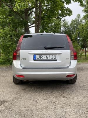 Volvo V50 2008 Tukums, ar dzinēja tilpumu 2.00 L un nobraukumu 350 tūkst. km par 2490 €, foto 7 vietnē AUTOMOTO.COM.LV
