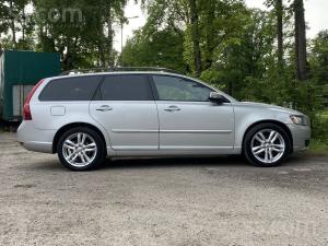Volvo V50 2008 Tukums, ar dzinēja tilpumu 2.00 L un nobraukumu 350 tūkst. km par 2490 €, foto 9 vietnē AUTOMOTO.COM.LV