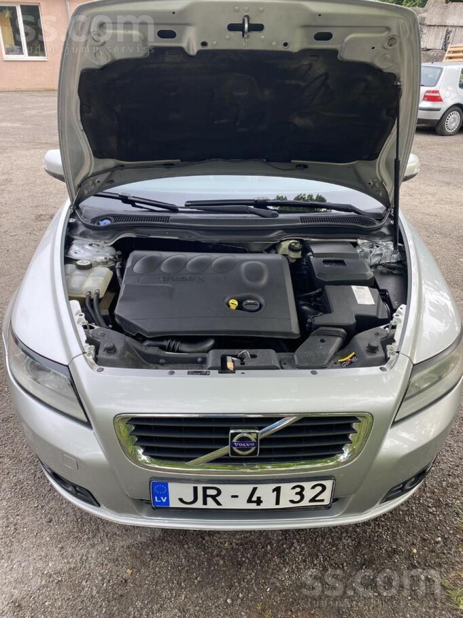 Volvo V50 2008 Tukums, ar dzinēja tilpumu 2.00 L un nobraukumu 350 tūkst. km par 2490 €, foto 10 vietnē AUTOMOTO.COM.LV