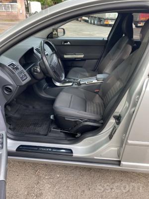Volvo V50 2008 Tukums, ar dzinēja tilpumu 2.00 L un nobraukumu 350 tūkst. km par 2490 €, foto 13 vietnē AUTOMOTO.COM.LV