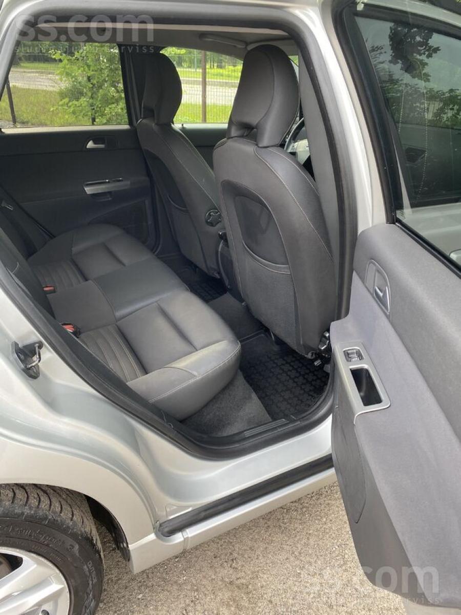 Volvo V50 2008 Tukums, ar dzinēja tilpumu 2.00 L un nobraukumu 350 tūkst. km par 2490 €, foto 16 vietnē AUTOMOTO.COM.LV