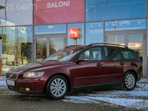 Sarkans Volvo V50 2004 Rīga, ar dzinēja tilpumu 2.00 L un nobraukumu 363 tūkst. km par 1490 €, foto 3 vietnē AUTOMOTO.COM.LV