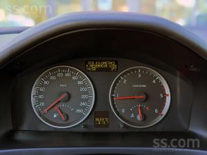 Sarkans Volvo V50 2004 Rīga, ar dzinēja tilpumu 2.00 L un nobraukumu 363 tūkst. km par 1490 €, foto 18 vietnē AUTOMOTO.COM.LV