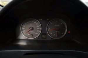 Красный Вольво В50 2004 в Елгава, объемом двигателя 2.00 л и пробегом 321 тыс. км за 1900 €, фото 12 на AUTOMOTO.COM.LV