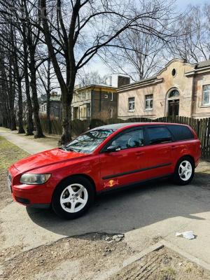 Red Volvo V50 2004 in Riga, with an engine capacity of 2.00 L and mileage of 426 thousand km for 1000 €, photo 10 on AUTOMOTO.COM.LV