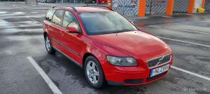 Red Volvo V50 2005 in Palanga, with an engine capacity of 1.80 L and mileage of 218 thousand km for 1700 €, photo 6 on AUTOMOTO.COM.LV