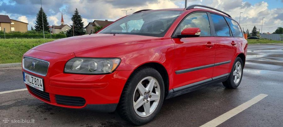 Red Volvo V50 2005 in Palanga, with an engine capacity of 1.80 L and mileage of 218 thousand km for 1700 €, photo 8 on AUTOMOTO.COM.LV
