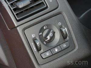 Красный Вольво В50 2005 в Рига, объемом двигателя 1.60 л и пробегом 269 тыс. км за 2600 €, фото 21 на AUTOMOTO.COM.LV