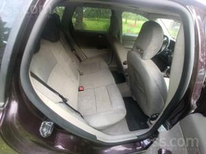 Sarkans Volvo V50 2006 Ogre, ar dzinēja tilpumu 2.00 L un nobraukumu 390 tūkst. km par 1000 €, foto 5 vietnē AUTOMOTO.COM.LV