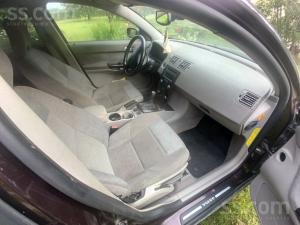 Sarkans Volvo V50 2006 Ogre, ar dzinēja tilpumu 2.00 L un nobraukumu 390 tūkst. km par 1000 €, foto 6 vietnē AUTOMOTO.COM.LV