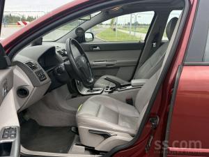Sarkans Volvo V50 2008 Liepāja, ar dzinēja tilpumu 2.40 L un nobraukumu 240 tūkst. km par 3950 €, foto 15 vietnē AUTOMOTO.COM.LV