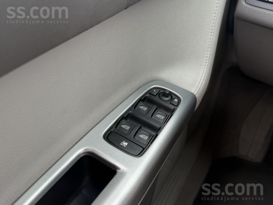 Sarkans Volvo V50 2008 Liepāja, ar dzinēja tilpumu 2.40 L un nobraukumu 240 tūkst. km par 3950 €, foto 22 vietnē AUTOMOTO.COM.LV
