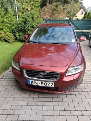Sarkans Volvo V50 2008 Rīga, ar dzinēja tilpumu 1.80 L un nobraukumu 242 tūkst. km par 3650 €, foto 5 vietnē AUTOMOTO.COM.LV