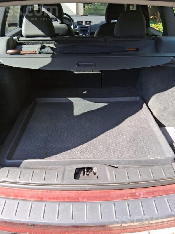 Sarkans Volvo V50 2008 Rīga, ar dzinēja tilpumu 1.80 L un nobraukumu 242 tūkst. km par 3650 €, foto 4 vietnē AUTOMOTO.COM.LV
