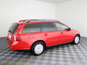 Sarkans Volvo V50 2009 Tallina, ar dzinēja tilpumu 1.60 L un nobraukumu 266 tūkst. km par 2499 €, foto 3 vietnē AUTOMOTO.COM.LV