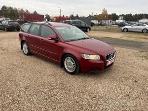 Red Volvo V50 2010 in Riga, with an engine capacity of 1.60 L and mileage of 0 thousand km for 1699 €, photo 6 on AUTOMOTO.COM.LV