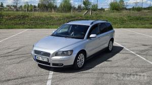 Volvo V50 2004 Daugavpils, ar dzinēja tilpumu 2.00 L un nobraukumu 328 tūkst. km par 650 €, foto 1 vietnē AUTOMOTO.COM.LV