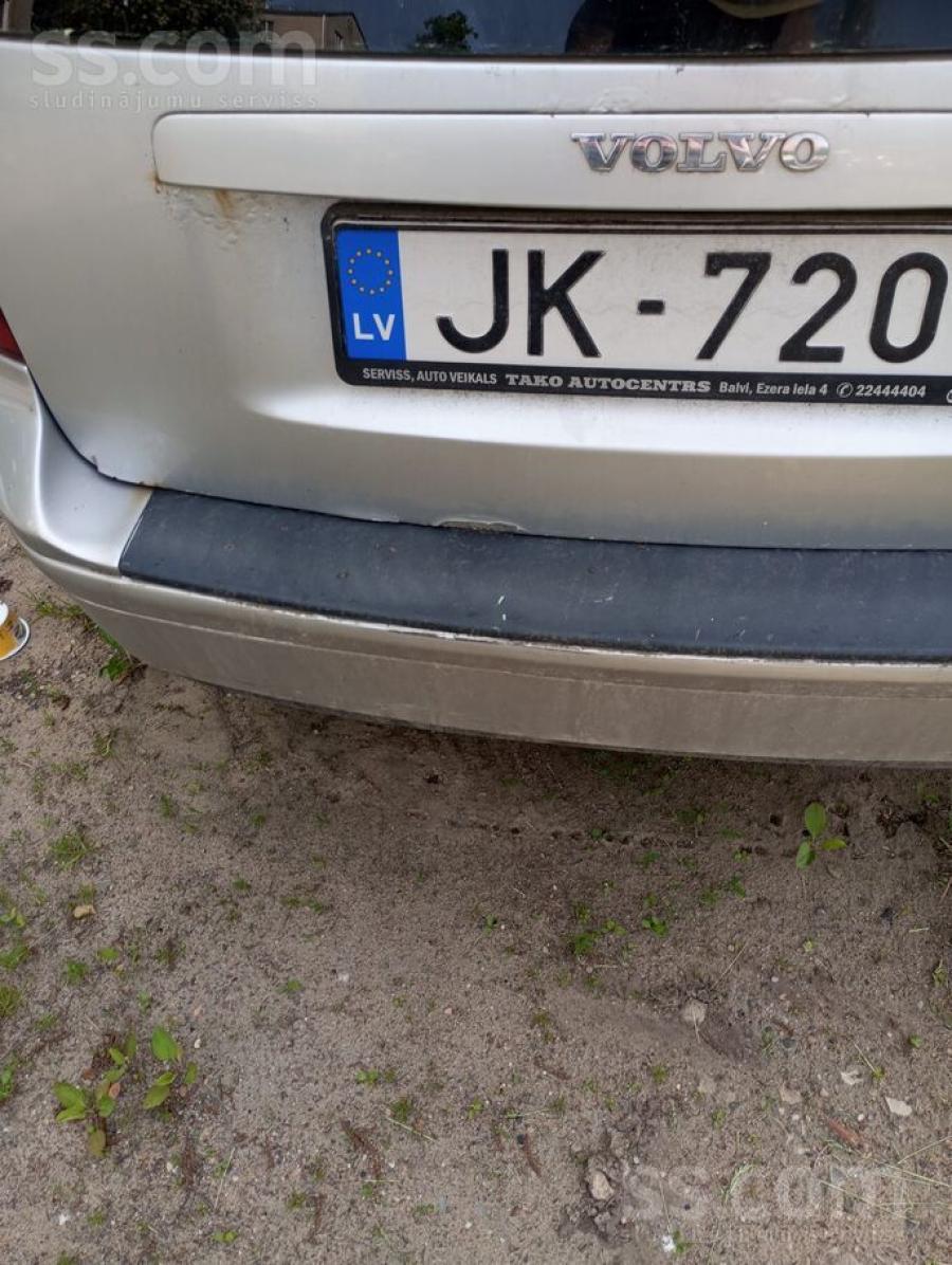 Volvo V50 2004 Rīga, ar dzinēja tilpumu 2.00 L un nobraukumu 371 tūkst. km par 1000 €, foto 13 vietnē AUTOMOTO.COM.LV