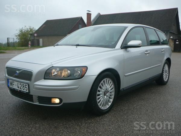 Volvo V50 2004 Cēsis, ar dzinēja tilpumu 2.00 L un nobraukumu 334 tūkst. km par 1690 €, foto 2 vietnē AUTOMOTO.COM.LV