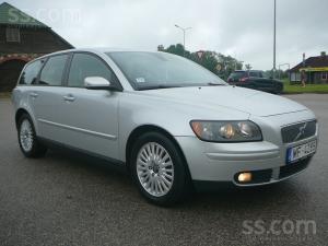 Volvo V50 2004 Cēsis, ar dzinēja tilpumu 2.00 L un nobraukumu 334 tūkst. km par 1690 €, foto 4 vietnē AUTOMOTO.COM.LV