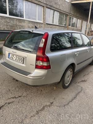 Volvo V50 2004 Rīga, ar dzinēja tilpumu 2.00 L un nobraukumu 386 tūkst. km par 960 €, foto 5 vietnē AUTOMOTO.COM.LV