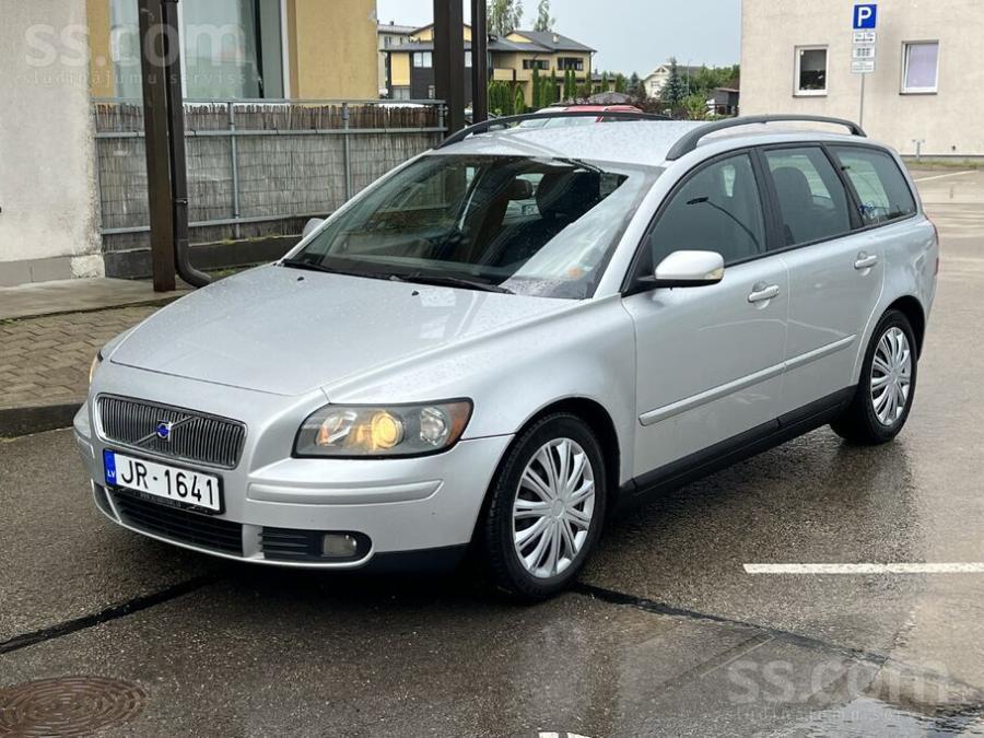 Volvo V50 2004 Rīga, ar dzinēja tilpumu 2.40 L un nobraukumu 0 tūkst. km par 1750 €, foto 2 vietnē AUTOMOTO.COM.LV