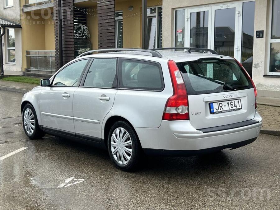 Volvo V50 2004 Rīga, ar dzinēja tilpumu 2.40 L un nobraukumu 0 tūkst. km par 1750 €, foto 3 vietnē AUTOMOTO.COM.LV