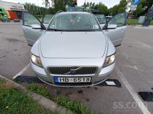 Volvo V50 2004 Rīga, ar dzinēja tilpumu 2.00 L un nobraukumu 349 tūkst. km par 1400 €, foto 3 vietnē AUTOMOTO.COM.LV