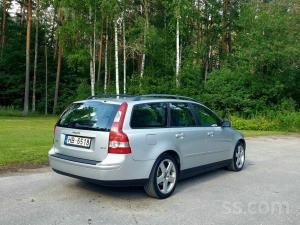 Volvo V50 2004 Rīga, ar dzinēja tilpumu 2.00 L un nobraukumu 349 tūkst. km par 1390 €, foto 2 vietnē AUTOMOTO.COM.LV