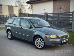 Volvo V50 2004 in Jelgava, with an engine capacity of 2.00 L and mileage of 357 thousand km for 2300 €, photo 4 on AUTOMOTO.COM.LV