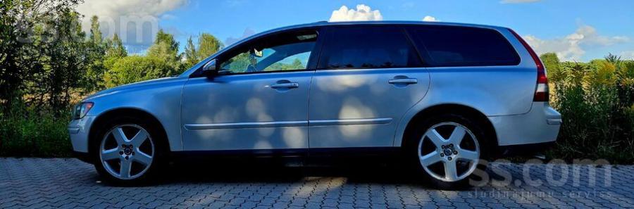 Volvo V50 2004 Valmiera, ar dzinēja tilpumu 2.00 L un nobraukumu 316 tūkst. km par 2000 €, foto 5 vietnē AUTOMOTO.COM.LV