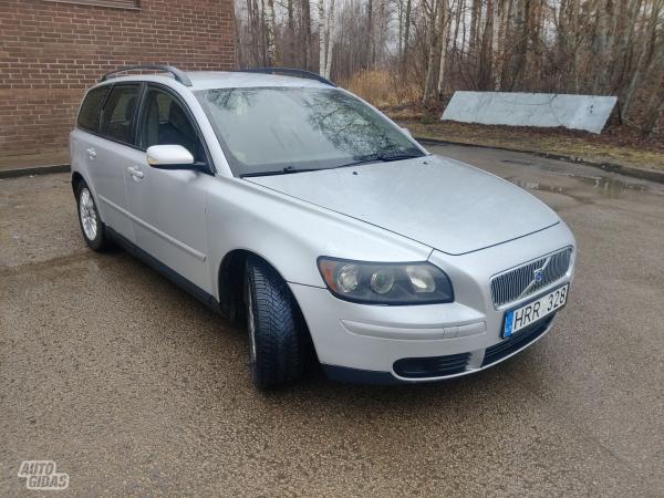 Volvo V50 2004 in Siauliai, with an engine capacity of 2.00 L and mileage of 370 thousand km for 1150 €, photo 1 on AUTOMOTO.COM.LV