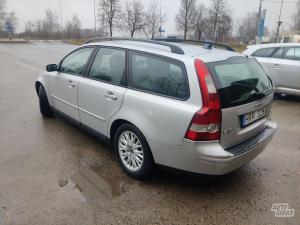 Volvo V50 2004 Šauļi, ar dzinēja tilpumu 2.00 L un nobraukumu 370 tūkst. km par 1150 €, foto 3 vietnē AUTOMOTO.COM.LV