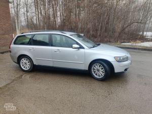 Volvo V50 2004 Šauļi, ar dzinēja tilpumu 2.00 L un nobraukumu 370 tūkst. km par 1150 €, foto 6 vietnē AUTOMOTO.COM.LV