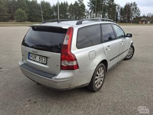 Volvo V50 2004 Utena, ar dzinēja tilpumu 2.40 L un nobraukumu 300 tūkst. km par 1000 €, foto 3 vietnē AUTOMOTO.COM.LV