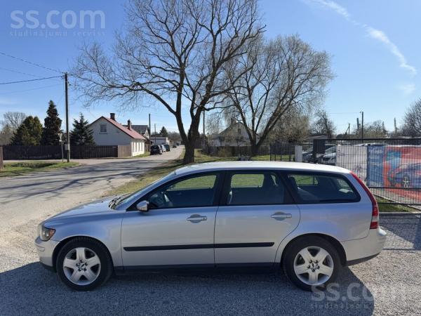 Volvo V50 2004 in Ventspils, with an engine capacity of 2.00 L and mileage of 302 thousand km for 1590 €, photo 7 on AUTOMOTO.COM.LV